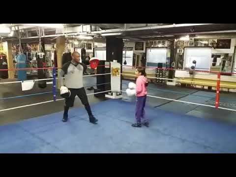Stonebridge boxing club 8 yr old boxing prodigy - YouTube