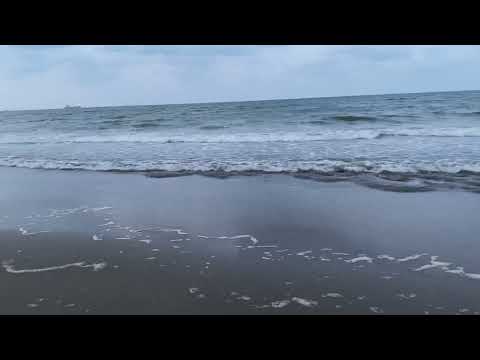 Splashing Waves All Day on Playa Encuentro   Refreshing and Relaxing on a Hot Summer Beach