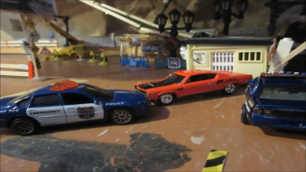 Hot Wheels Police Chase 27 - YouTube