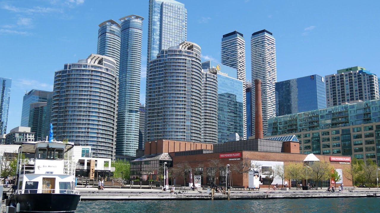 Toronto Life Resuming after Winter 2020 Toronto Lockdown - 4k Walking ...