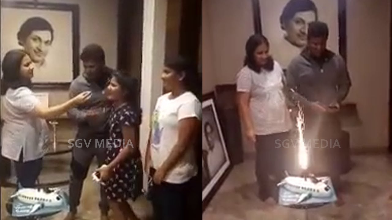 Puneeth Rajkumar Last Wedding Anniversary With Wife and Daughters ...