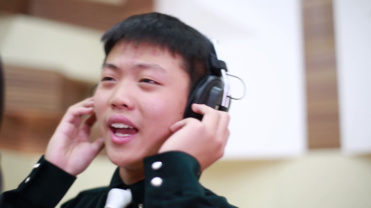 Singing-Ziqiu(Edison) Wang - YouTube