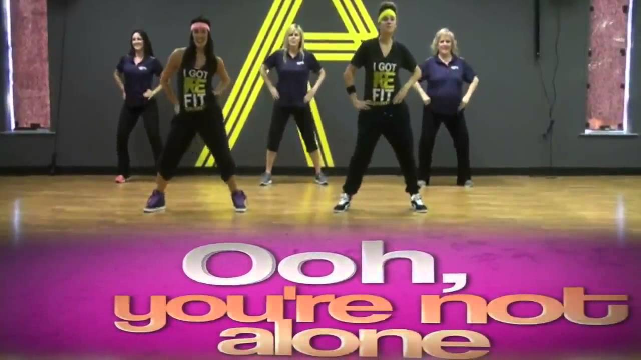 Hawaiian Falls July 4th Splash Mob Dance - YouTube