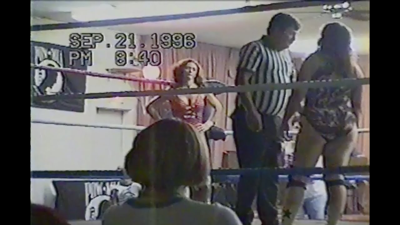 TASHA SIMONE vs DEBBIE T WYLDE (SECW 9/21/1996) - YouTube