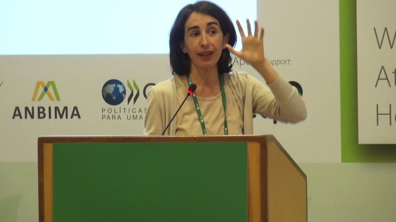 Maria Jose Roa - Novas tendências Educação Financeira (Painel 5) - YouTube