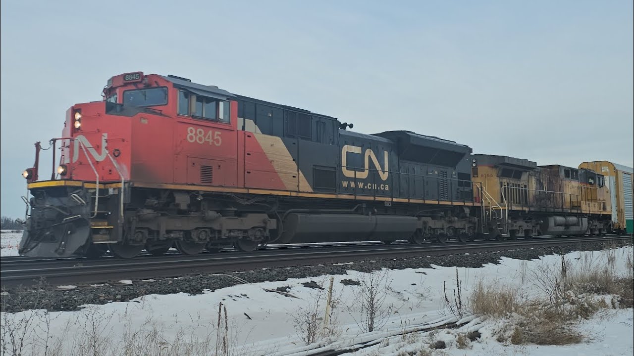 CN E271 - CN 8845W - YouTube