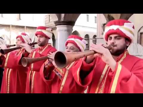 Mehteren Takımı-Dik Dur Eğilme