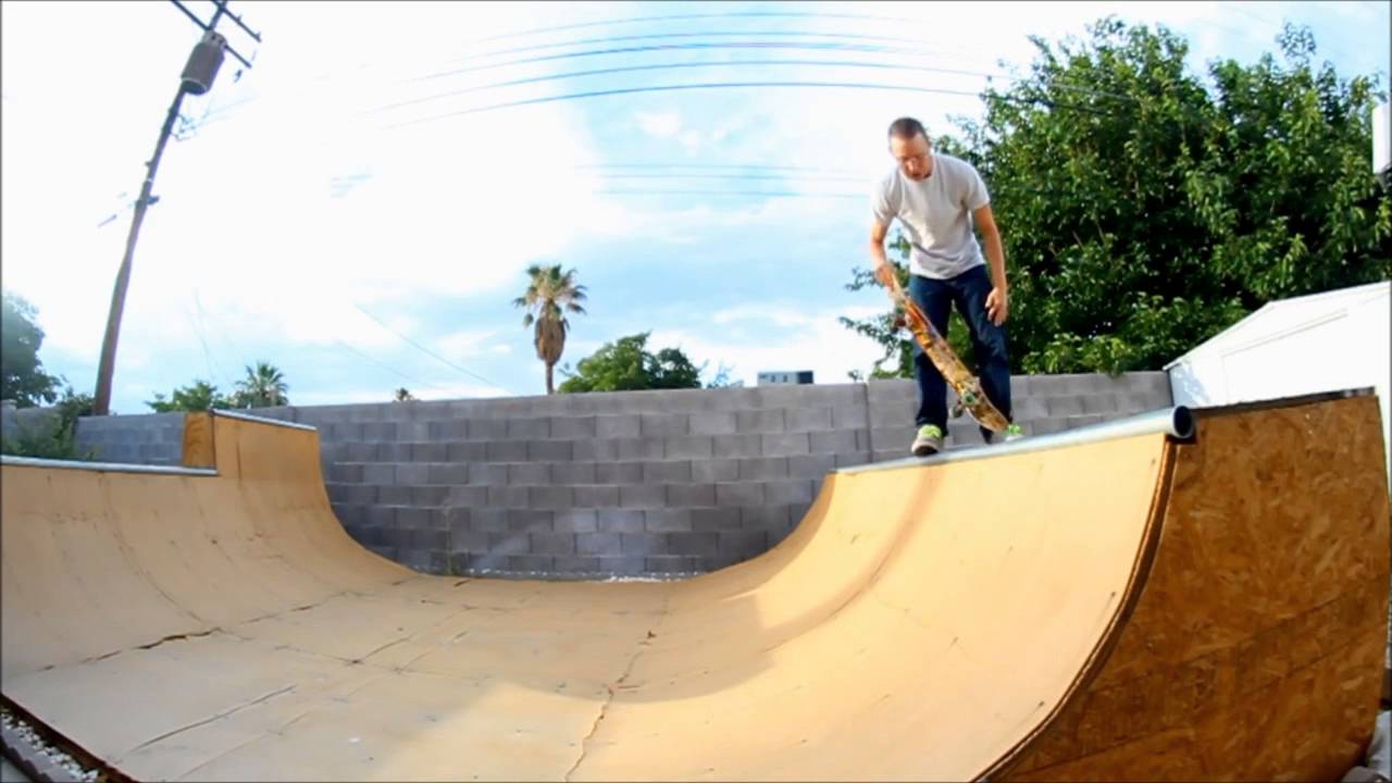 Veteran Street Skater tries to drop in on mini ramp first time - YouTube