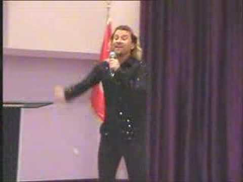 Şair Bestekar Musikinin Güçlü Seslerinden Onur Akay Söylüyor