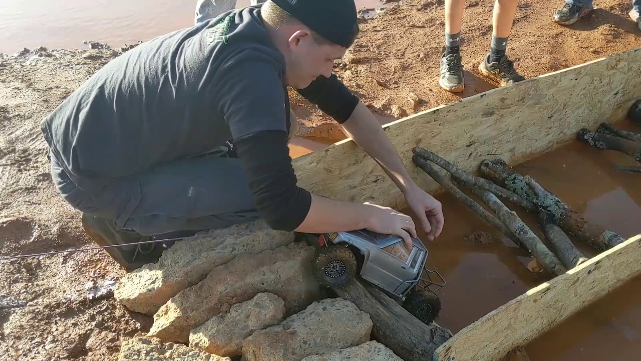 2020 TTC The Ditch RC Tank trap/Mud bogg - YouTube