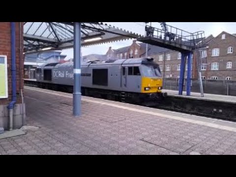 DCR 60046 thrashes out of Aylesbury running light loco 30/01/24 - YouTube
