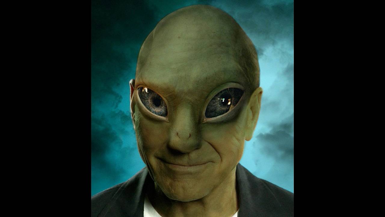 Unknown Alien speaks against Draconian Laws #WTFU - YouTube