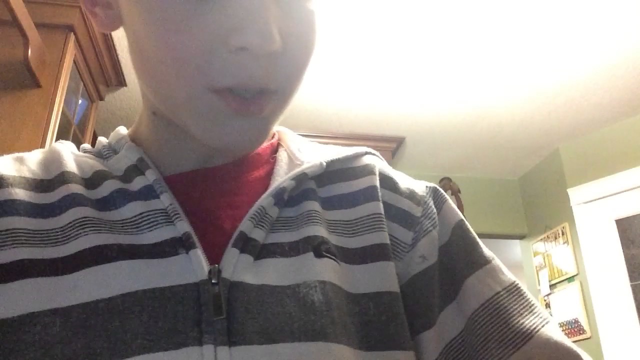 Stabbing myself in the leg - YouTube