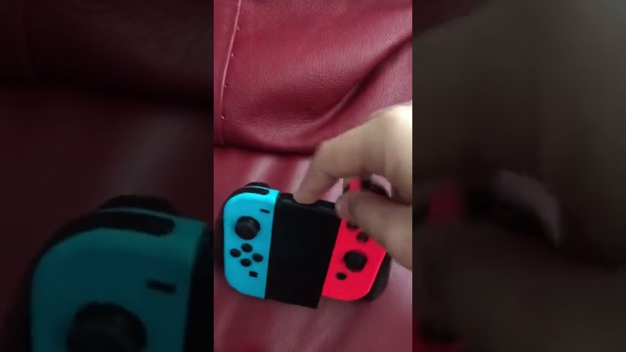 How to remove the joy con from the controller - YouTube