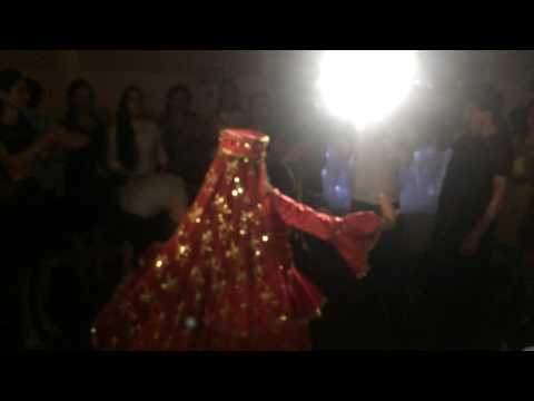 Sirvan toyu baci ve qardas reqs edir