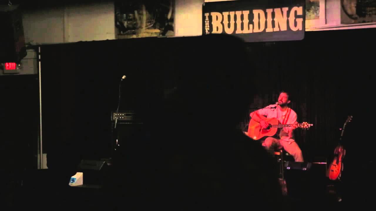 Kai Welch live at The Building (2014) - YouTube