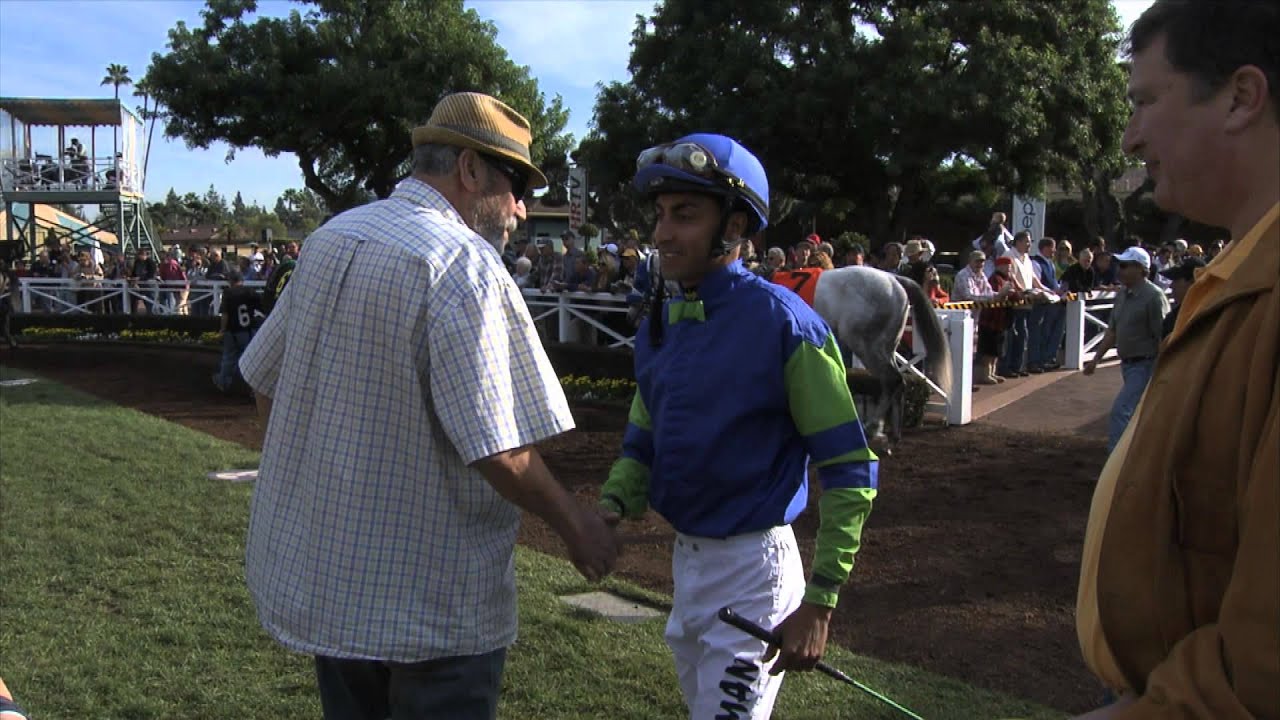 TVG Jockey Interview: Edwin Maldonado - YouTube