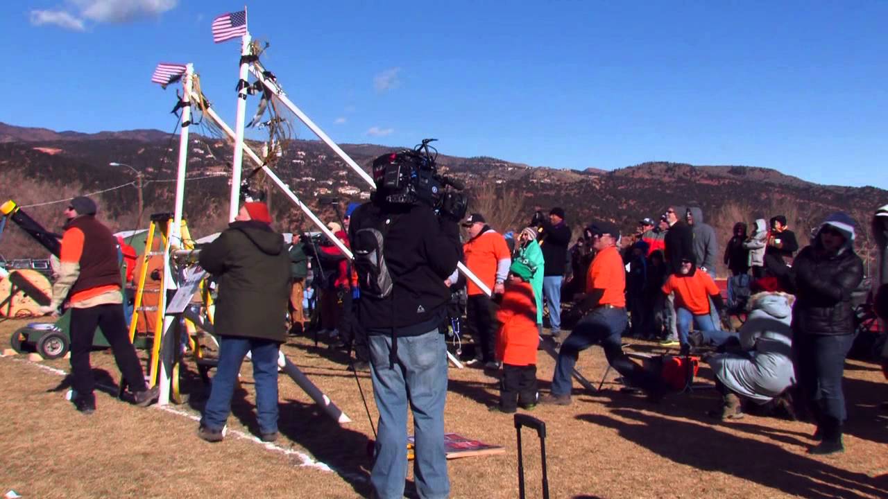 2013 Manitou Springs Fruit Cake Toss - YouTube