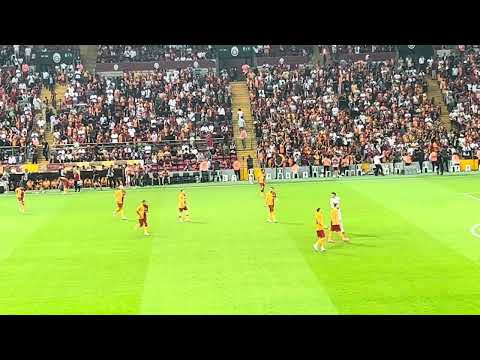 Galatasaray Zalgiris Maçı Başlama Vuruşu Öncesi