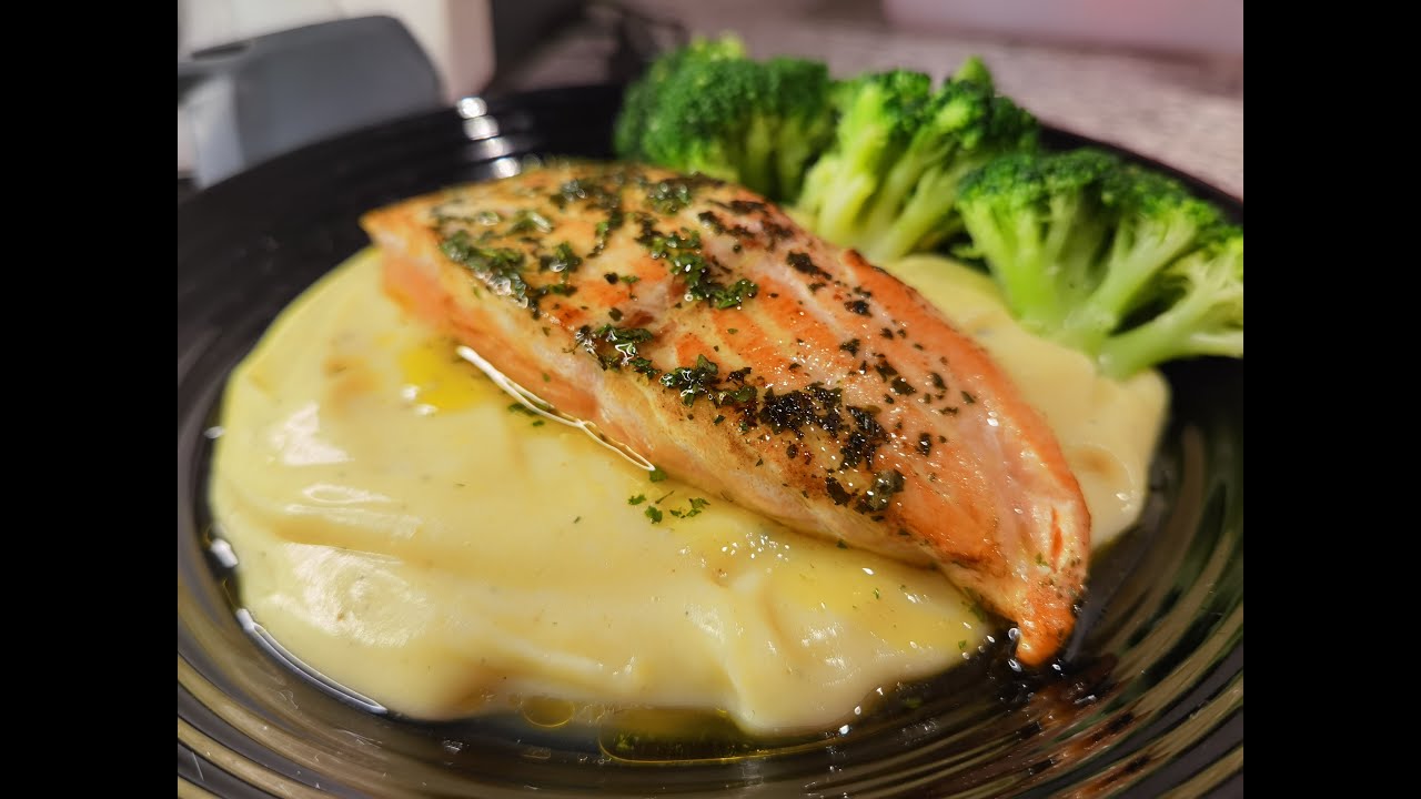 PURE DE PATATAS CREMOSO Y SALMON // CastanFit - YouTube