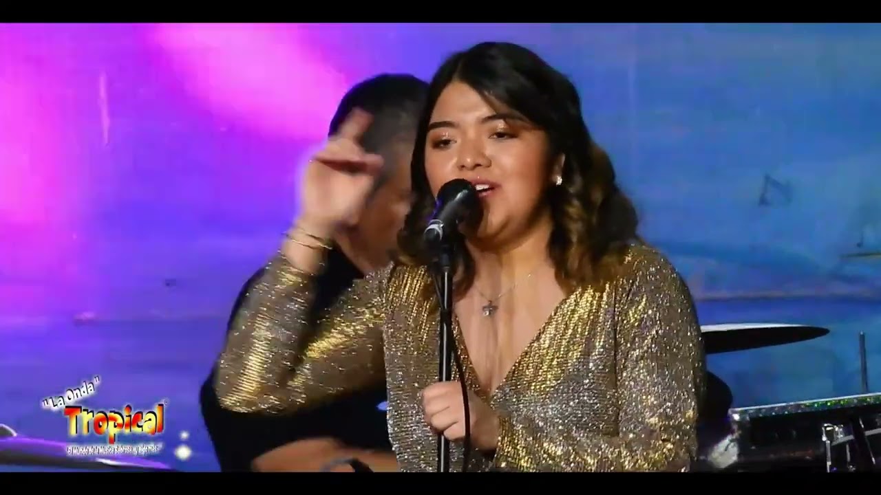 LLUVIA LATINA EN EL 40 ANIVERSARIO DE LA DEKADA BAND "LA ONDA TROPICAL ...