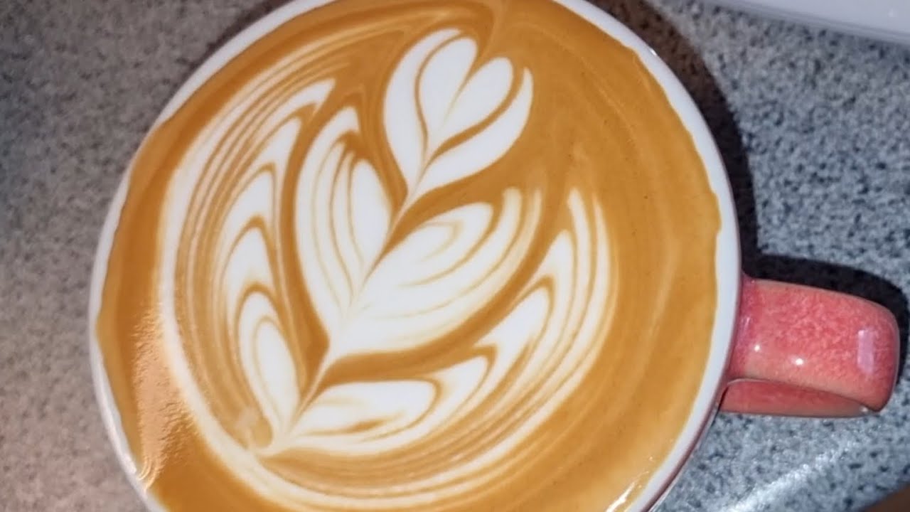 Wing Tulip Latte Art Tulpe - YouTube