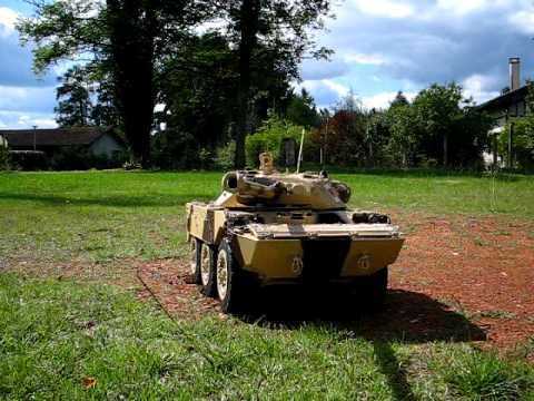 amx 10 rc 002.avi - YouTube