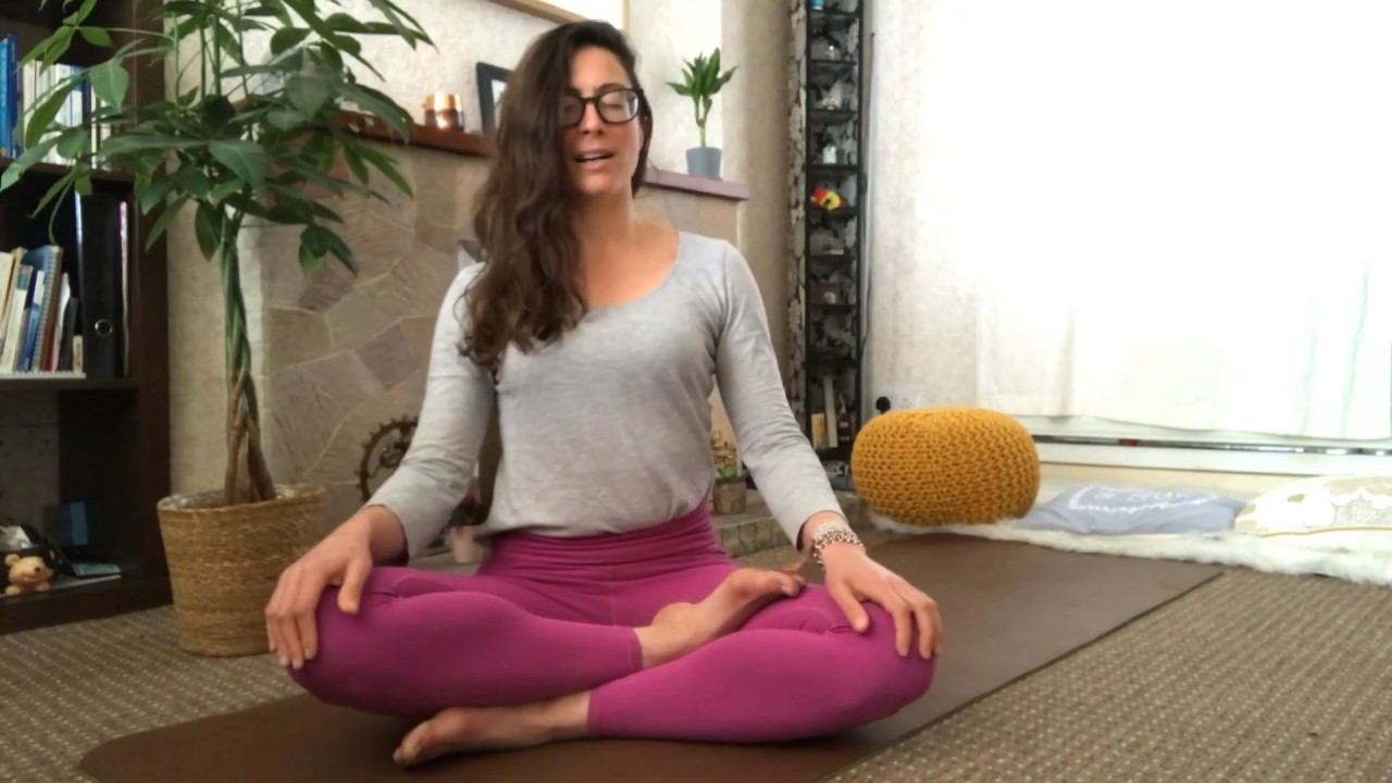 Day 11 | 21 Days Breath & Yoga Challenge | Humming Bee Breath ...