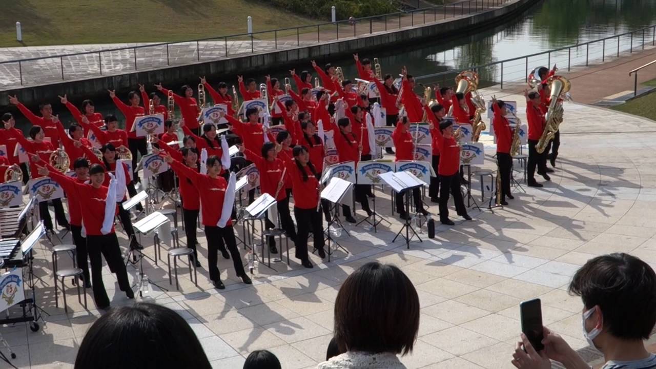 Wind bands in Japan - YouTube