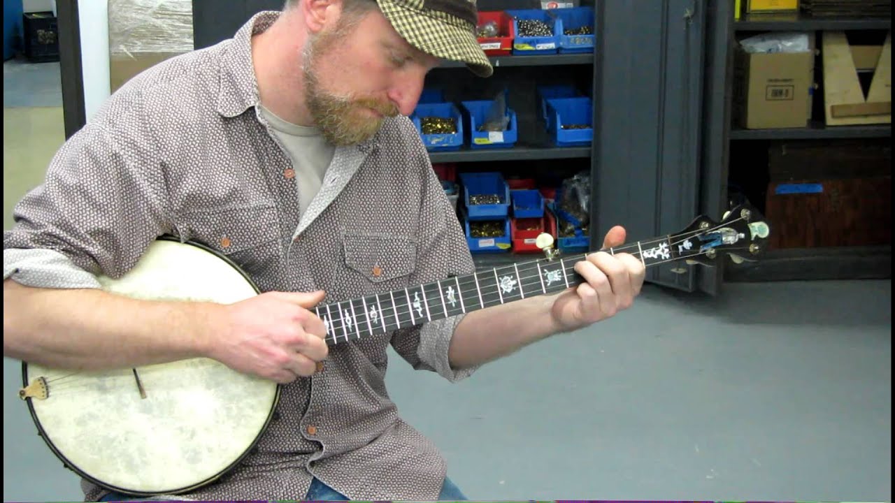 Chris Coole visits Rickard Banjos - YouTube