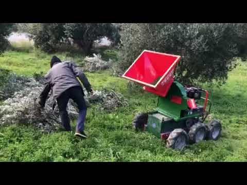 Θρυμματιστής Κλαδιών SIK KIRIAKAKIS Power Chipper 1Β σε μεταφορικό 6χ6 ...