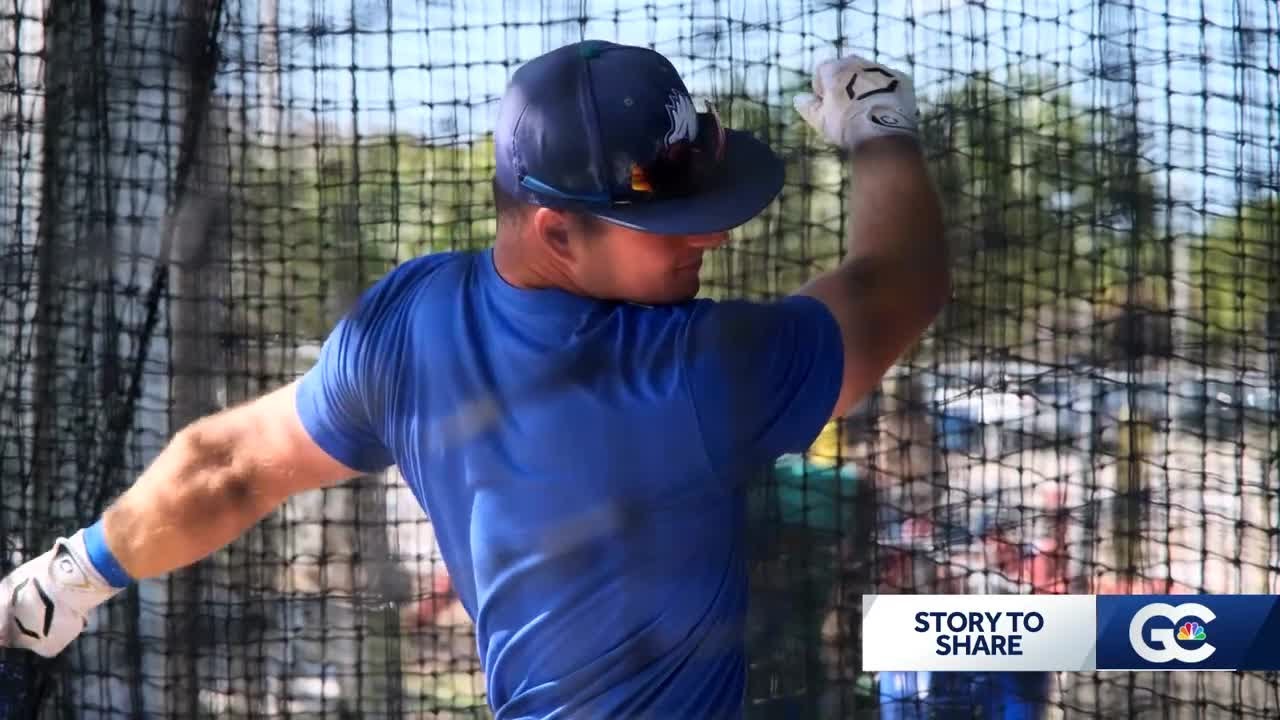 FGCU baseball player wins award after trading his bat for a shovel ...
