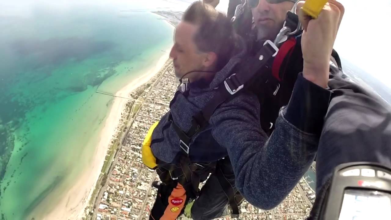 Mark Deane Johns at Coastal Skydive - YouTube
