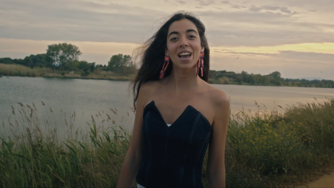 Sara Terraza - La Pena (Videoclip Oficial) - YouTube