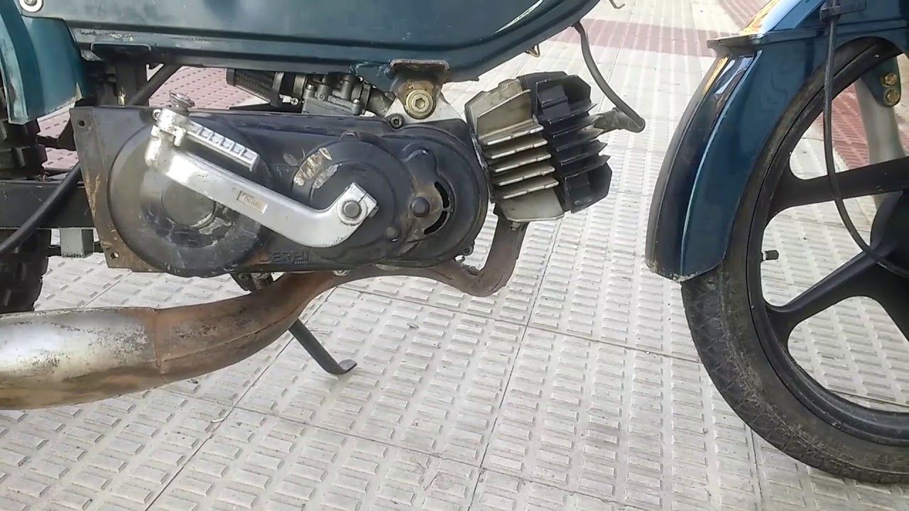 Derbi variant start - YouTube