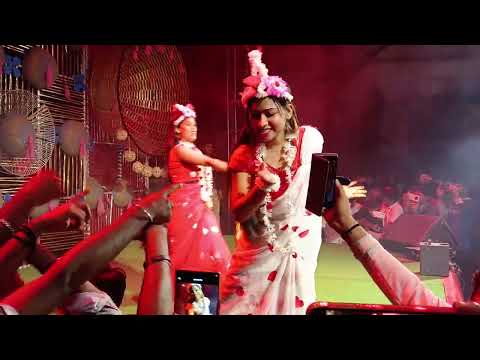 Akhtar dance academy song Bengali sasur bahu. Jindabad - YouTube