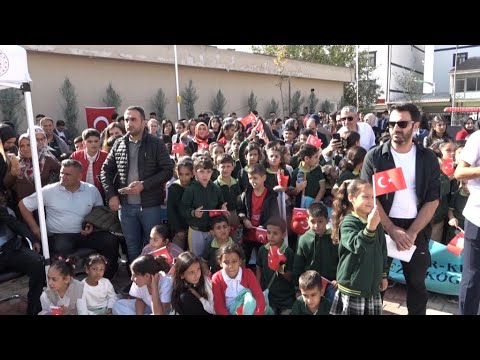 Kulp’ta Cumhuriyet coşkusu: 102 yıllık gurur ayakta alkışlandı