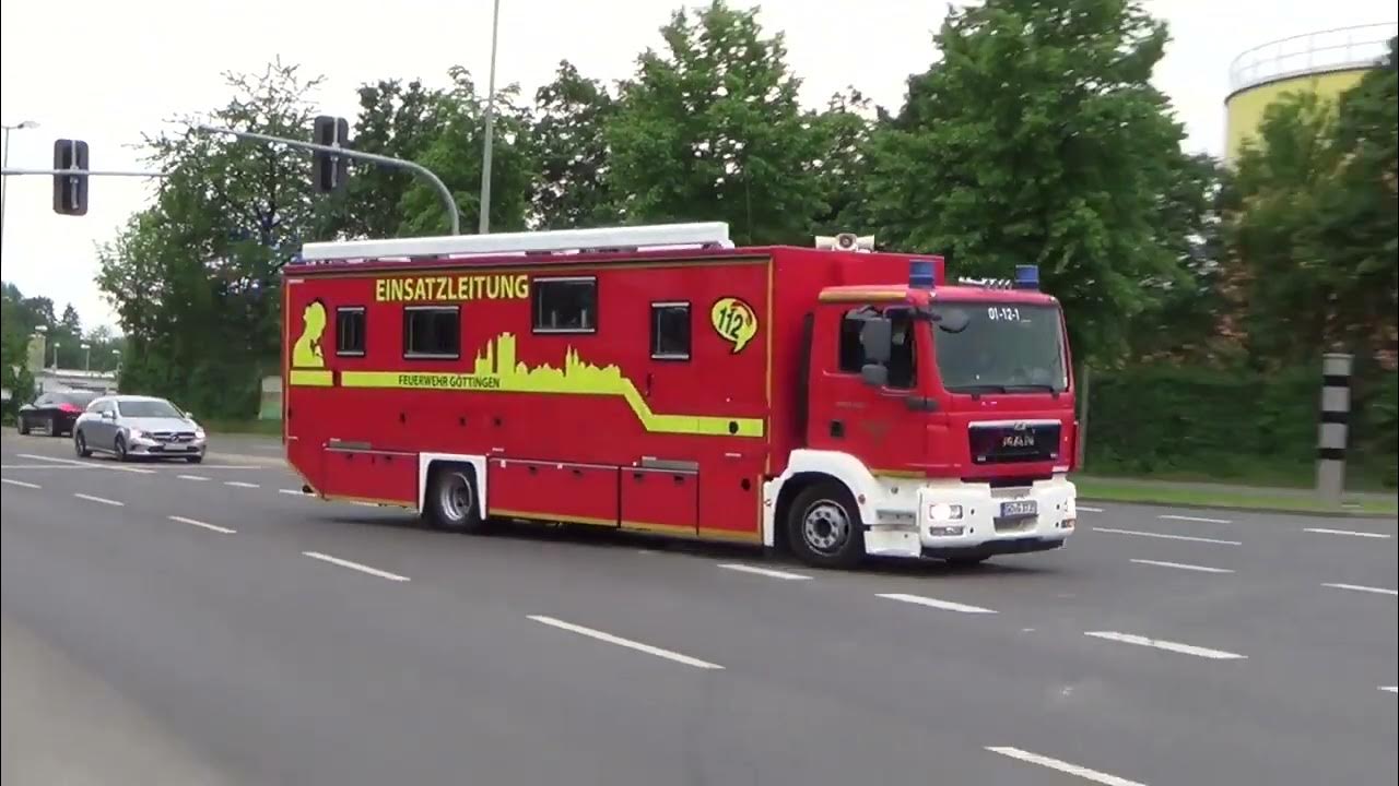 [Großbrand] Einsatzfahrt MTW+ELW2 der Berufsfeuerwehr Göttingen - YouTube