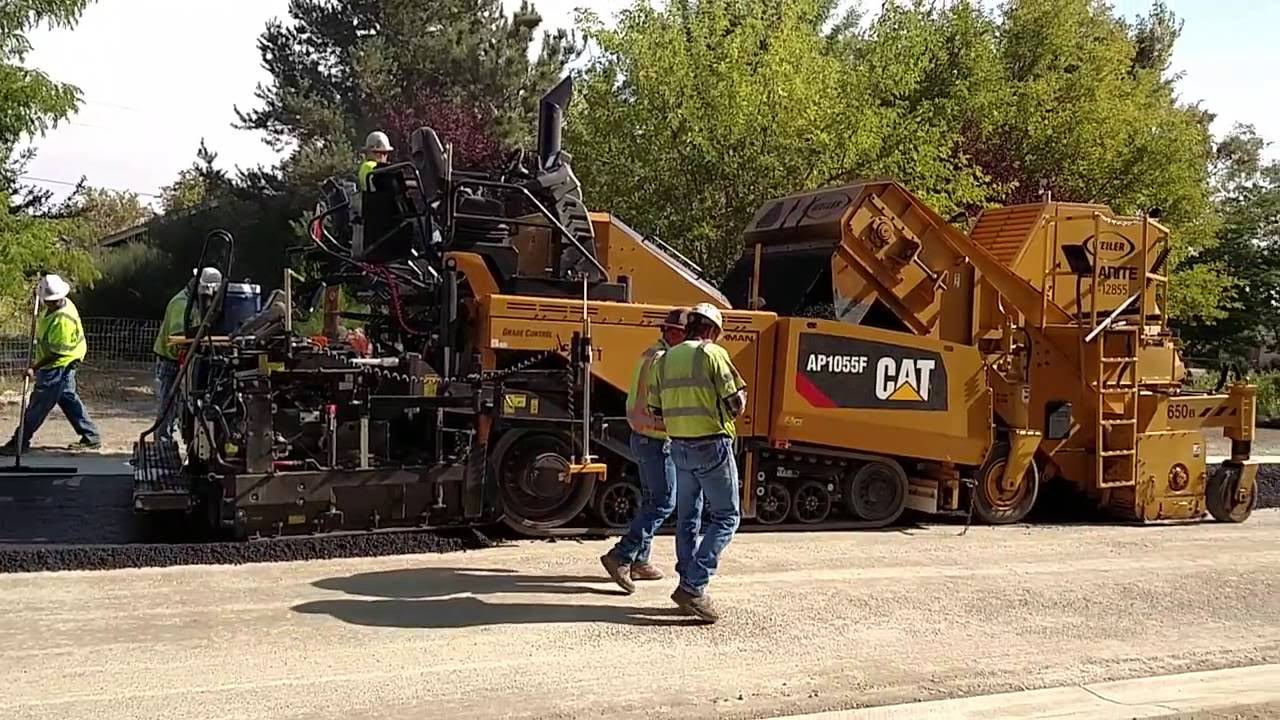 Cat AP1055F in action - YouTube