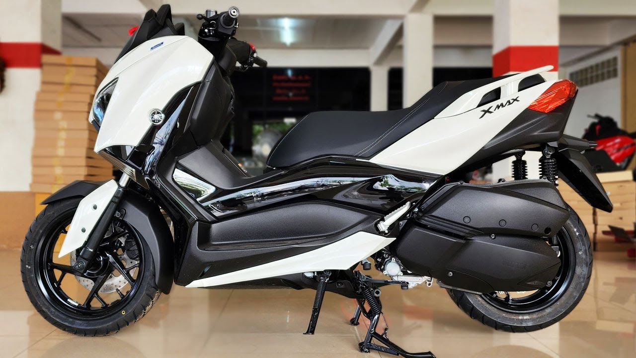 New 2022 Yamaha XMAX 300 Milky White - YouTube
