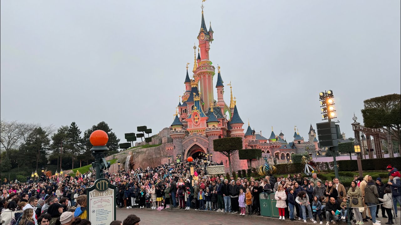 Paris Disney land - part 3..#parisvacation -#disneylandparis -#paris # ...