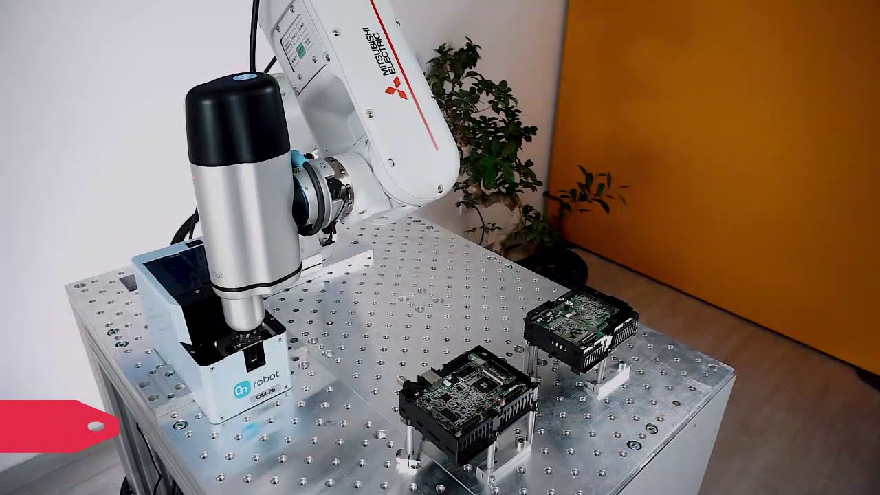 MELFA ASSISTA -Mitsubishi Electric cobot (Italian) - YouTube