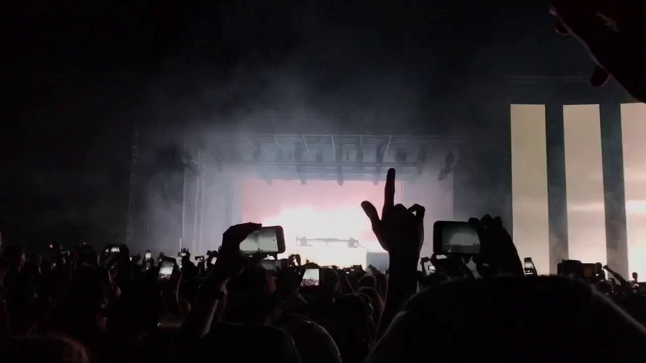 Axwell Ingrosso - Behold ID Intro - Creamfields 2018 - YouTube