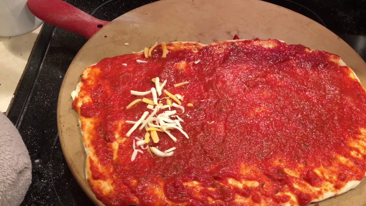 Cuisine Donkey Makes Three Cheese Pizza - YouTube