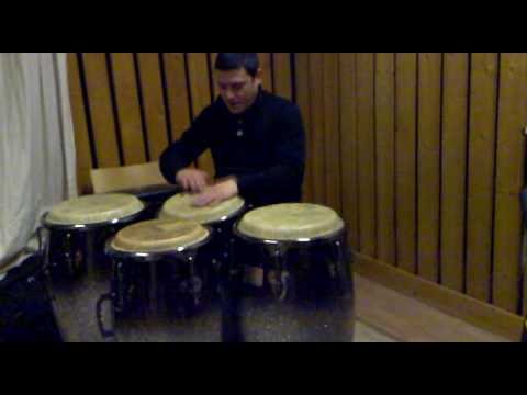 Pepe Espinosa plays advanced solo on four congas 14 Dec 2009 - track 1 ...