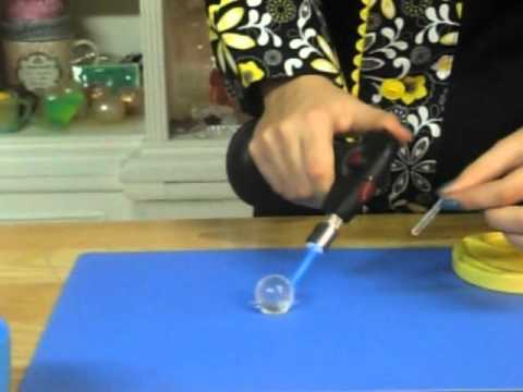 Isomalt Water Lily Tutorial with Sidney Galpern - YouTube