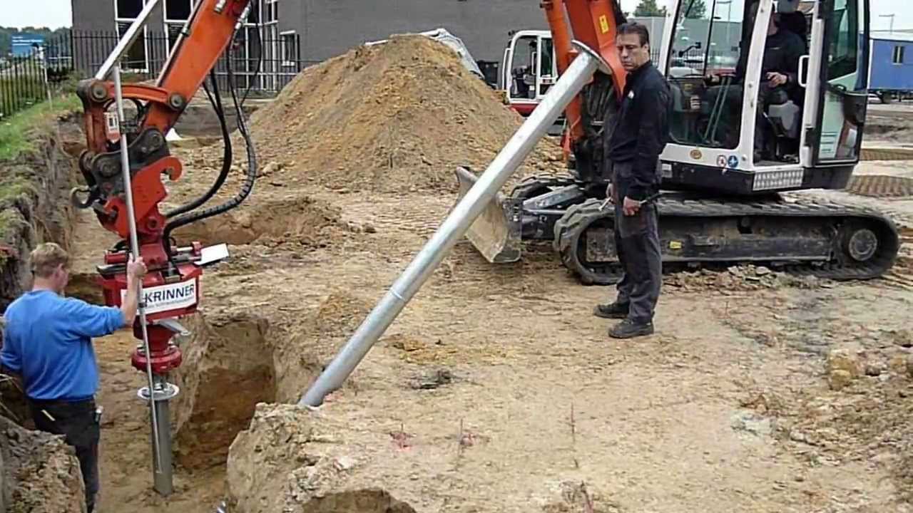 Montage Krinner Schroeffundament - YouTube