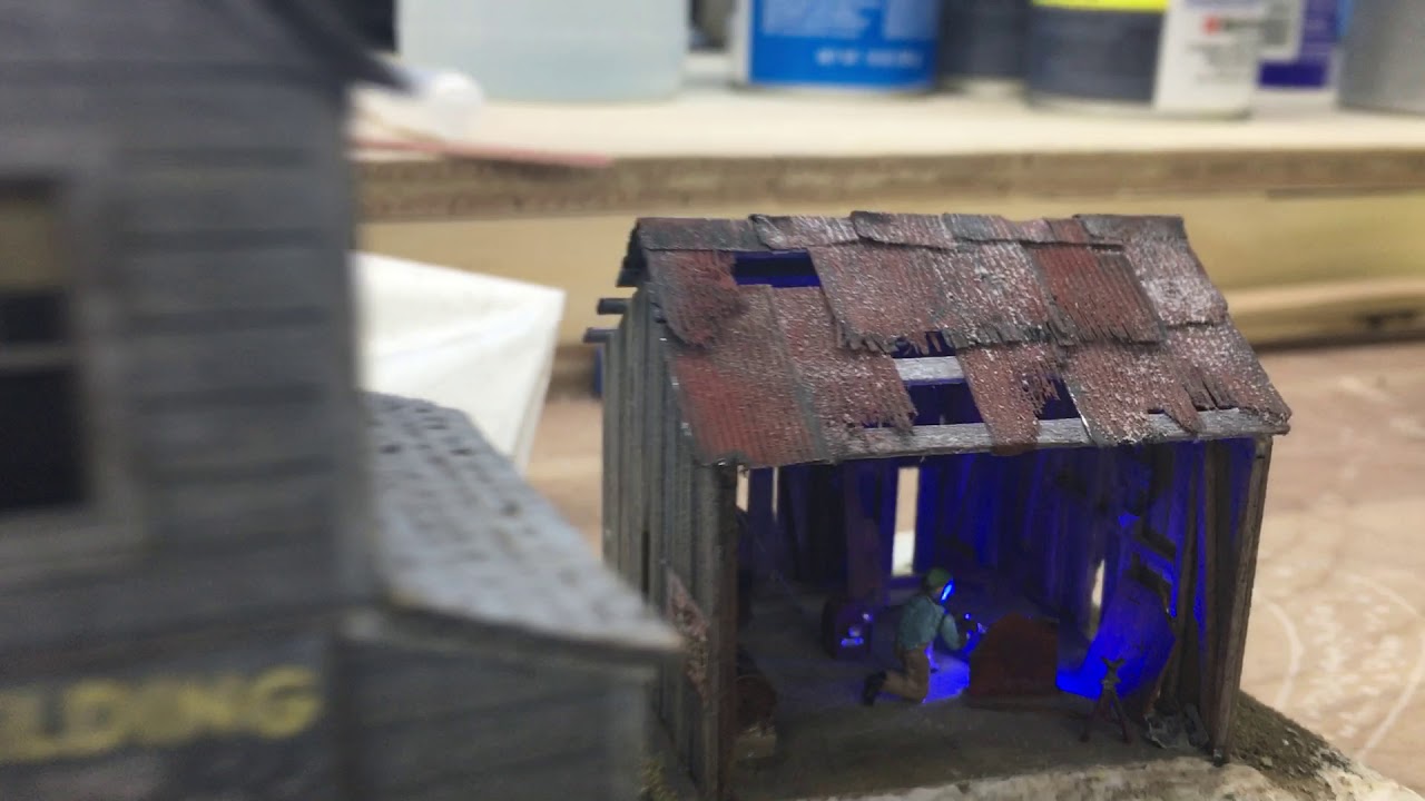 Rohlen Welding HO scale - YouTube
