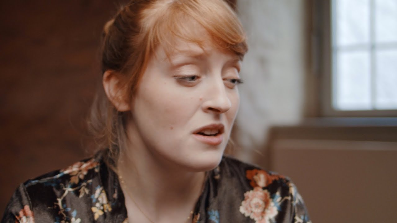 Four Sided Stage – Carine Tinney & Lukas Henning - YouTube