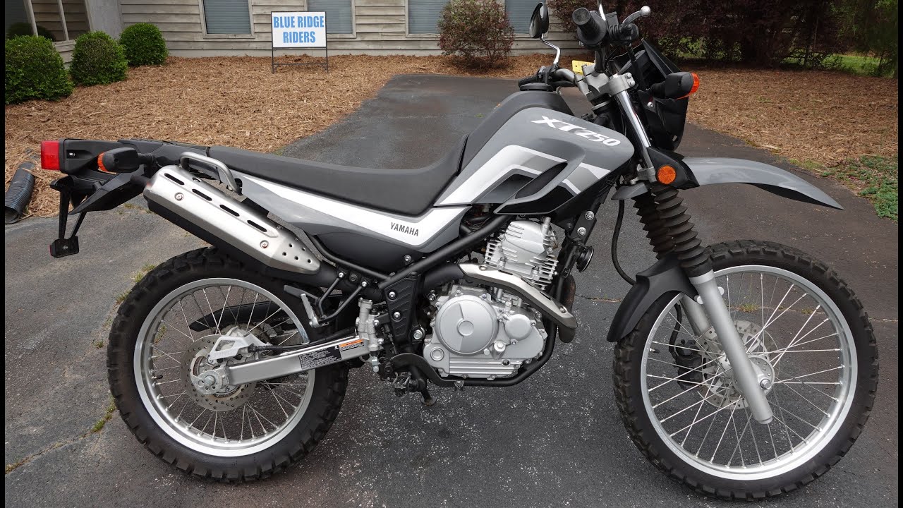 2021 Yamaha XT250 with stock exhaust - YouTube
